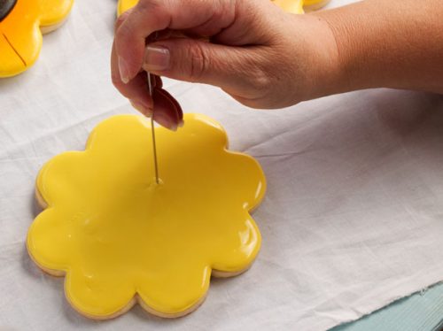 Easy Sunflower Cookies - The Bearfoot Baker
