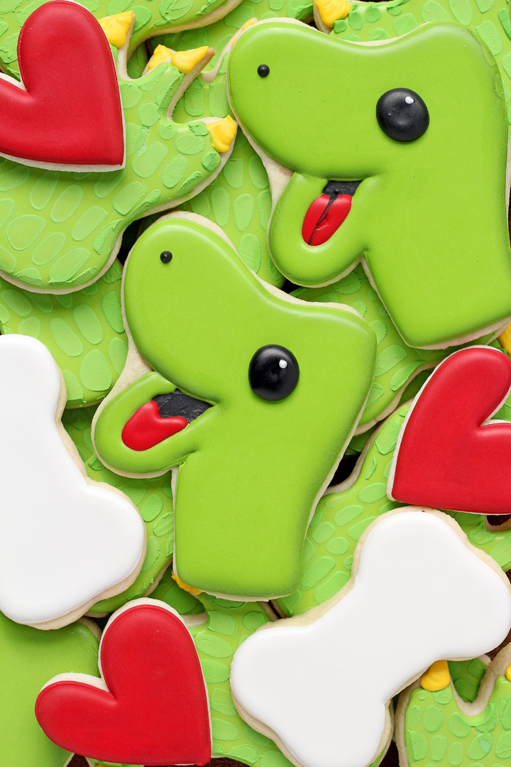10 Valentine Day Cookies Your Sweetheart will Love - The Bearfoot Baker